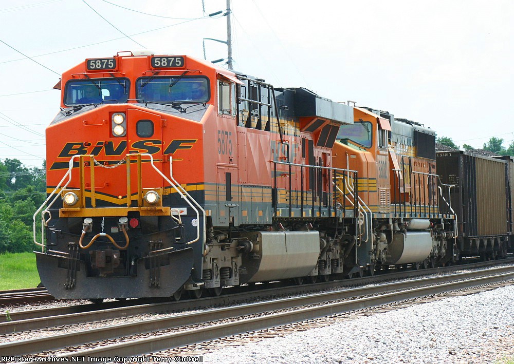 BNSF 5875